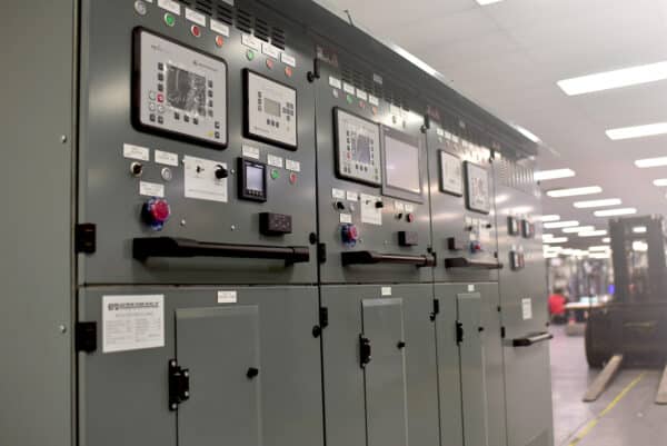 A Guide to Custom Electrical Switchgear: Design, Function and Benefits ...